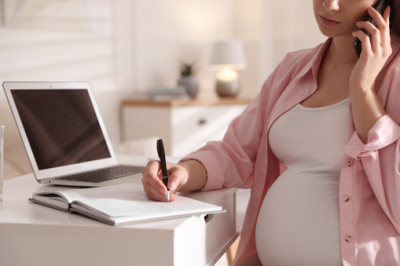 45+ Funny Maternity Leave Out of the Office Message Examples