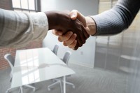 355+ Hiring Slogans that Get Qualified Workers to Apply Quickly