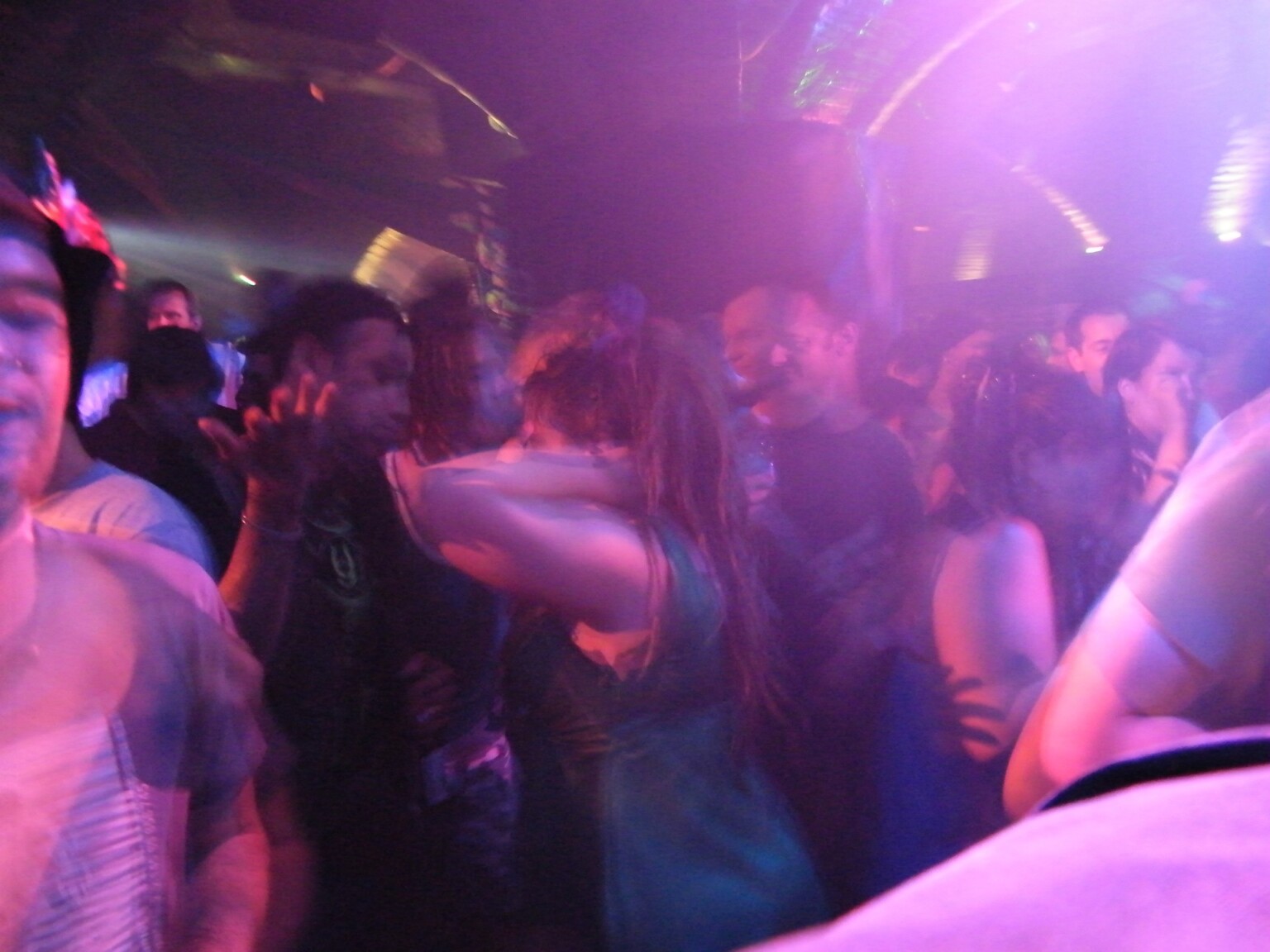 310 Night Club Marketing Slogans That Pack The Place 310-night-club-marketing-slogans-that-pack-the-place